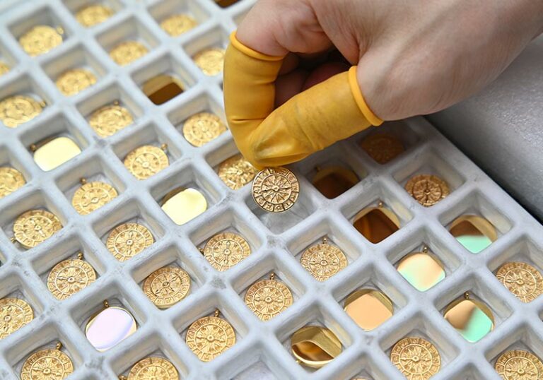 Get to Know PVD Coating Jewelry: Physical Vacuum Deposition for Jewelry ...